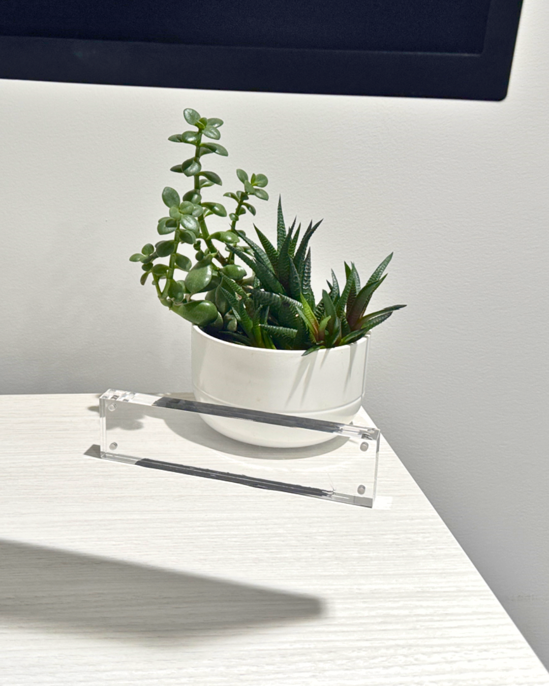 Workflow Acrylic Name Plate – Workflow Ergo